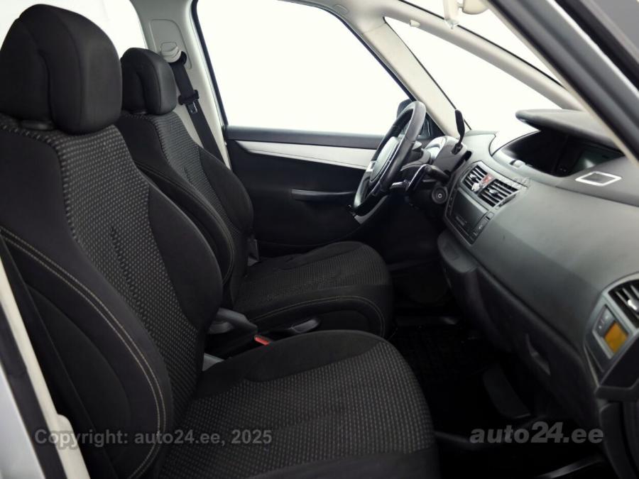 Pelēks Citroen c4-picasso 2007 Tallina, ar dzinēja tilpumu 2.00 L un nobraukumu 407 tūkst. km par 799 €, foto 6 vietnē AUTOMOTO.COM.LV