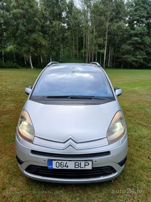 Pelēks Citroen c4-picasso 2007 Tallina, ar dzinēja tilpumu 2.00 L un nobraukumu 340 tūkst. km par 2500 €, foto  vietnē AUTOMOTO.COM.LV