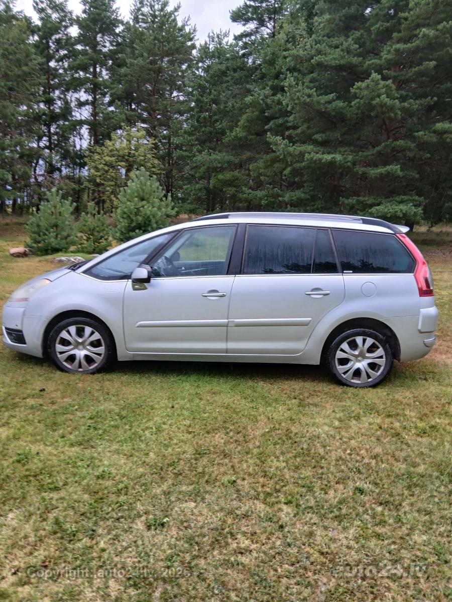 Pelēks Citroen c4-picasso 2007 Tallina, ar dzinēja tilpumu 2.00 L un nobraukumu 340 tūkst. km par 2500 €, foto 4 vietnē AUTOMOTO.COM.LV