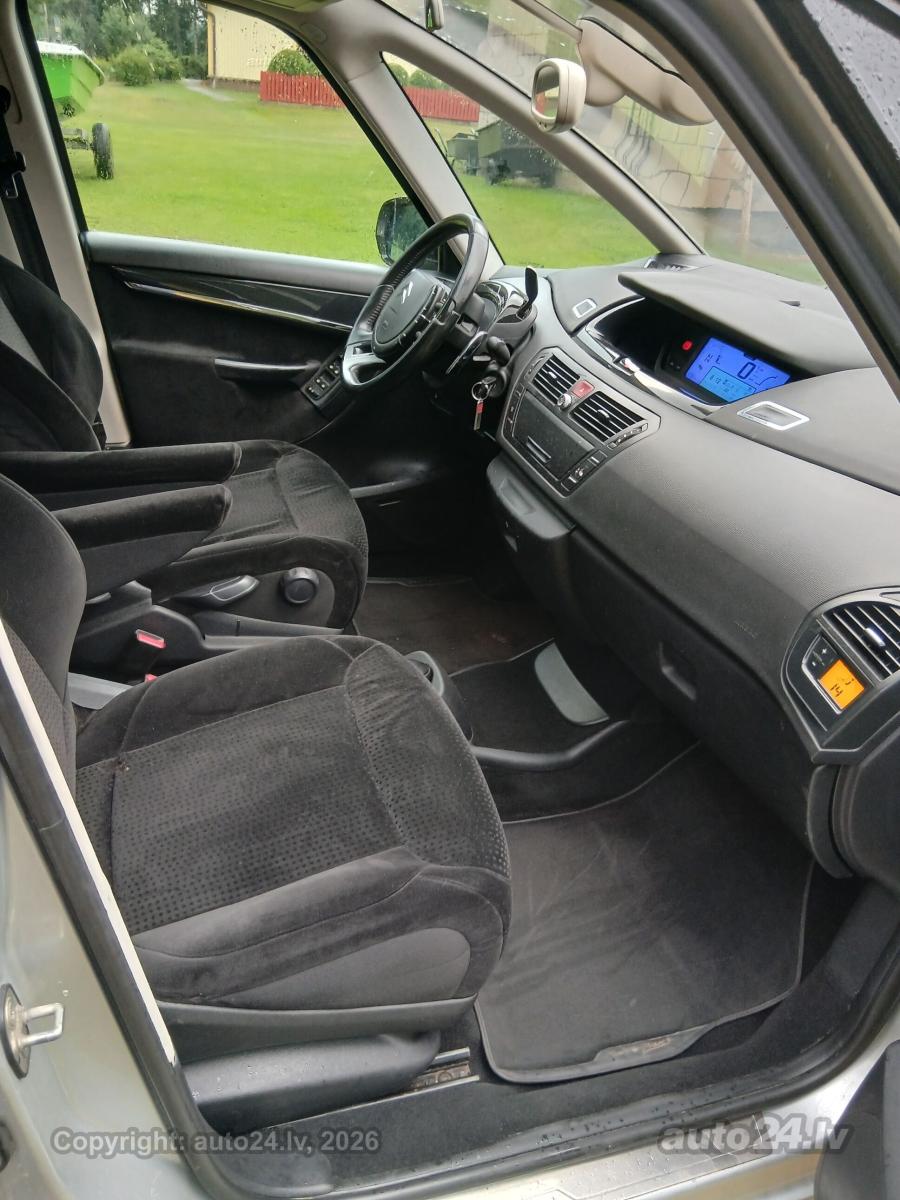 Pelēks Citroen c4-picasso 2007 Tallina, ar dzinēja tilpumu 2.00 L un nobraukumu 340 tūkst. km par 2500 €, foto 10 vietnē AUTOMOTO.COM.LV