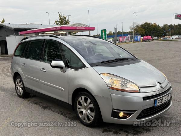 Pelēks Citroen c4-picasso 2010 Rapla, ar dzinēja tilpumu 2.00 L un nobraukumu 258 tūkst. km par 1500 €, foto 5 vietnē AUTOMOTO.COM.LV