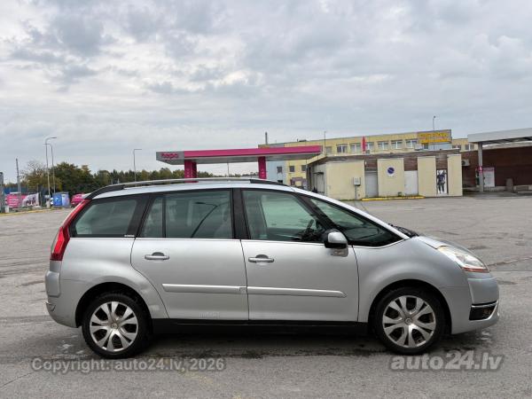 Pelēks Citroen c4-picasso 2010 Rapla, ar dzinēja tilpumu 2.00 L un nobraukumu 258 tūkst. km par 1500 €, foto 6 vietnē AUTOMOTO.COM.LV