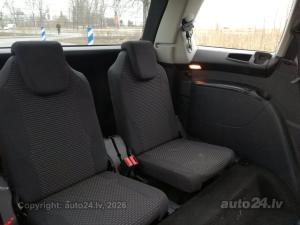 Pelēks Citroen c4-picasso 2012 Tallina, ar dzinēja tilpumu 1.60 L un nobraukumu 156 tūkst. km par 3999 €, foto 5 vietnē AUTOMOTO.COM.LV