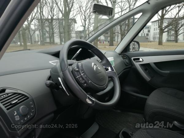 Серый Ситроен С4 Пикассо 2012 в Таллин, объемом двигателя 1.60 л и пробегом 156 тыс. км за 3999 €, фото 10 на AUTOMOTO.COM.LV