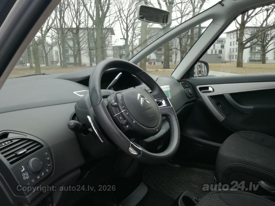 Pelēks Citroen c4-picasso 2012 Tallina, ar dzinēja tilpumu 1.60 L un nobraukumu 156 tūkst. km par 3999 €, foto 11 vietnē AUTOMOTO.COM.LV