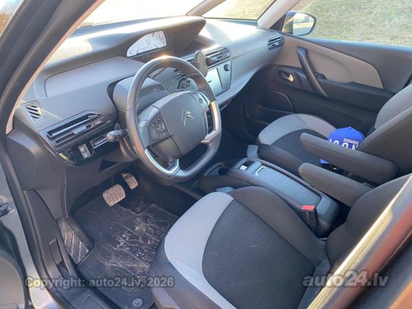 Pelēks Citroen c4-picasso 2013 Tallina, ar dzinēja tilpumu 1.60 L un nobraukumu 0 tūkst. km par 6000 €, foto 4 vietnē AUTOMOTO.COM.LV