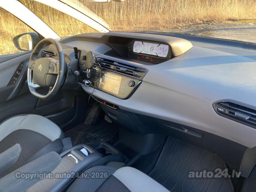 Pelēks Citroen c4-picasso 2013 Tallina, ar dzinēja tilpumu 1.60 L un nobraukumu 0 tūkst. km par 6000 €, foto 6 vietnē AUTOMOTO.COM.LV