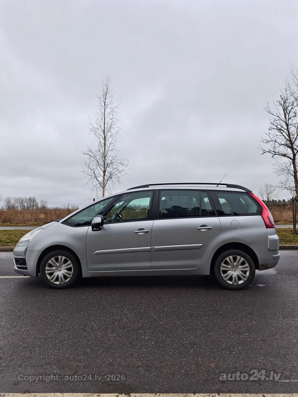 Pelēks Citroen c4-picasso 2013 Tallina, ar dzinēja tilpumu 1.60 L un nobraukumu 139 tūkst. km par 4899 €, foto 6 vietnē AUTOMOTO.COM.LV