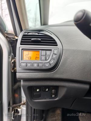 Серый Ситроен С4 Пикассо 2013 в Таллин, объемом двигателя 1.60 л и пробегом 139 тыс. км за 4899 €, фото 21 на AUTOMOTO.COM.LV