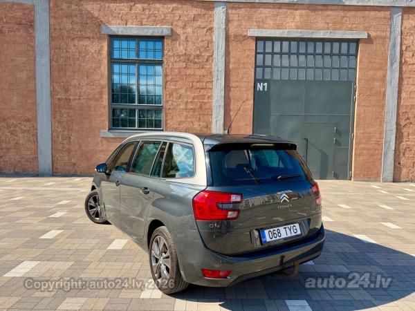 Grey Citroen c4-picasso 2014 in Tallinn, with an engine capacity of 1.60 L and mileage of 234 thousand km for 6999 €, photo 2 on AUTOMOTO.COM.LV