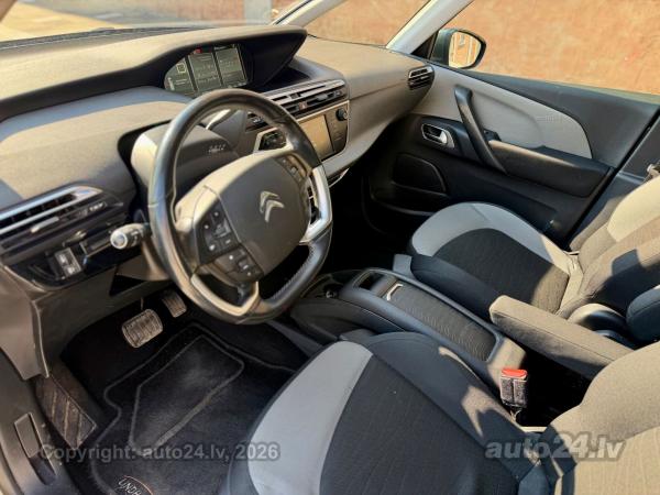 Grey Citroen c4-picasso 2014 in Tallinn, with an engine capacity of 1.60 L and mileage of 234 thousand km for 6999 €, photo 10 on AUTOMOTO.COM.LV