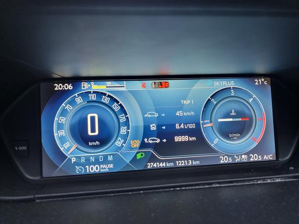 Grey Citroen c4-picasso 2014 in Tallinn, with an engine capacity of 2.00 L and mileage of 274 thousand km for 6000 €, photo 4 on AUTOMOTO.COM.LV