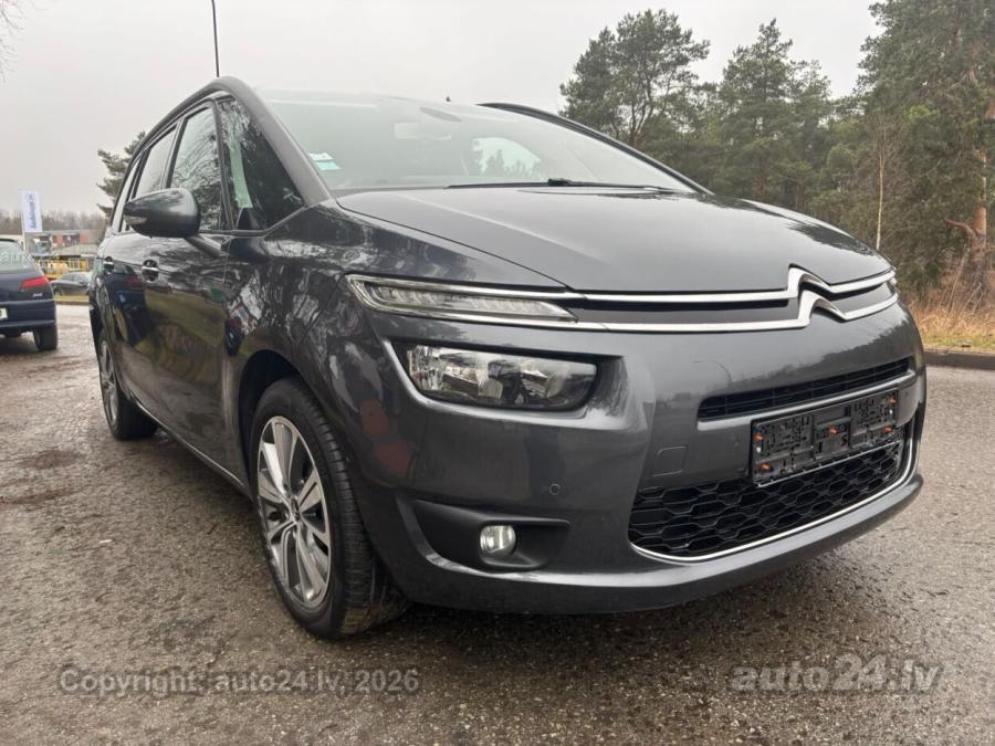 Grey Citroen c4-picasso 2015 in Tallinn, with an engine capacity of 2.00 L and mileage of 206 thousand km for 10500 €, photo 1 on AUTOMOTO.COM.LV