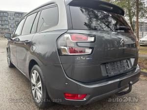 Grey Citroen c4-picasso 2015 in Tallinn, with an engine capacity of 2.00 L and mileage of 206 thousand km for 10500 €, photo 10 on AUTOMOTO.COM.LV