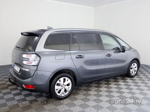 Grey Citroen c4-picasso 2015 in Tallinn, with an engine capacity of 1.60 L and mileage of 224 thousand km for 3999 €, photo 3 on AUTOMOTO.COM.LV