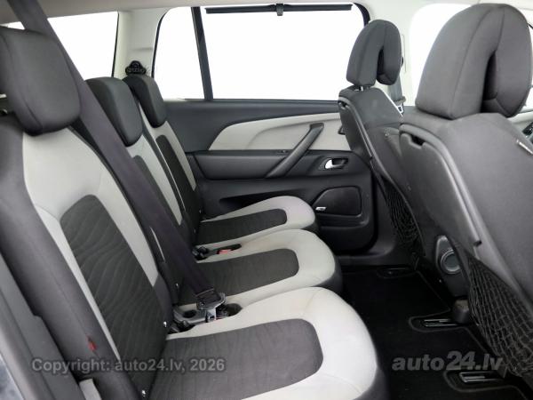 Grey Citroen c4-picasso 2015 in Tallinn, with an engine capacity of 1.60 L and mileage of 224 thousand km for 3999 €, photo 7 on AUTOMOTO.COM.LV