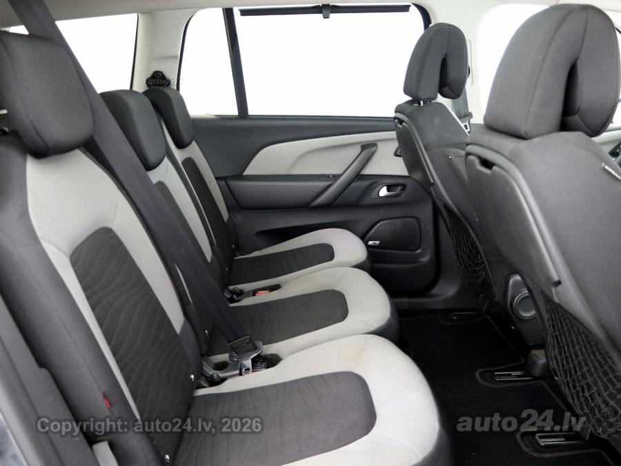 Grey Citroen c4-picasso 2015 in Tallinn, with an engine capacity of 1.60 L and mileage of 224 thousand km for 3999 €, photo 8 on AUTOMOTO.COM.LV