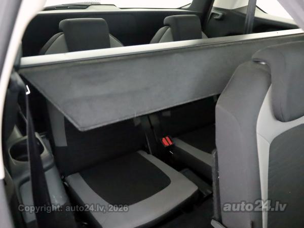 Grey Citroen c4-picasso 2015 in Tallinn, with an engine capacity of 1.60 L and mileage of 224 thousand km for 3999 €, photo 8 on AUTOMOTO.COM.LV
