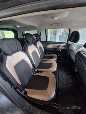 Pelēks Citroen c4-picasso 2015 Tallina, ar dzinēja tilpumu 1.60 L un nobraukumu 340 tūkst. km par 6999 €, foto 13 vietnē AUTOMOTO.COM.LV