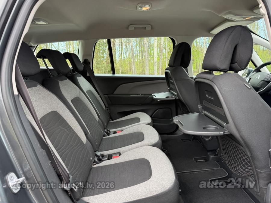 Pelēks Citroen c4-picasso 2016 Tallina, ar dzinēja tilpumu 1.60 L un nobraukumu 180 tūkst. km par 8900 €, foto 18 vietnē AUTOMOTO.COM.LV