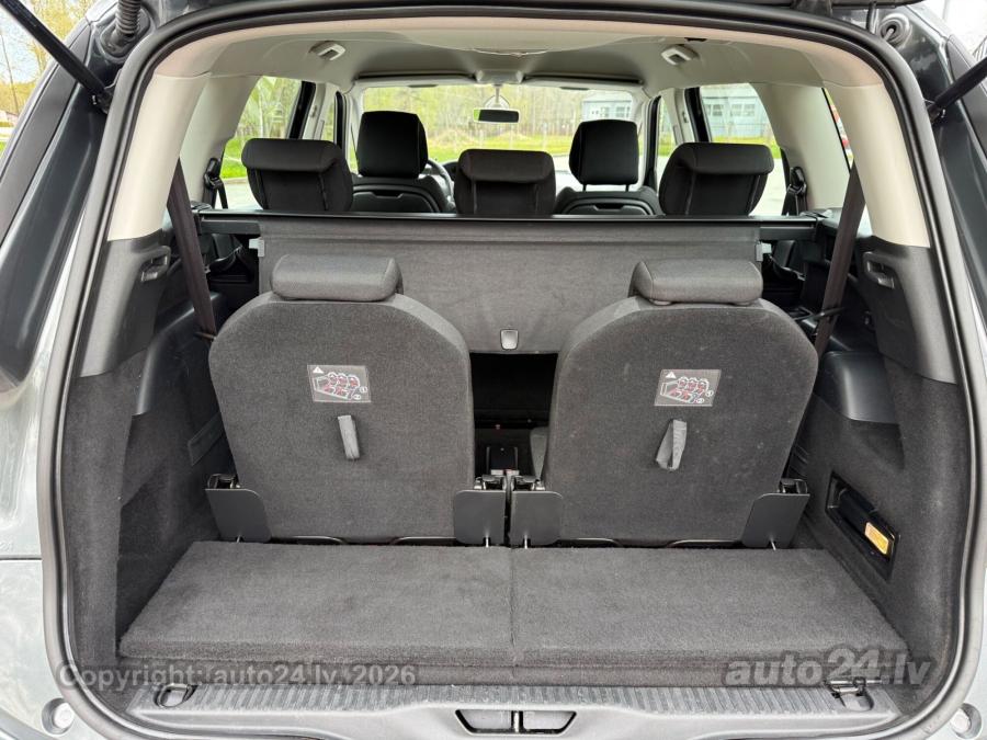 Pelēks Citroen c4-picasso 2016 Tallina, ar dzinēja tilpumu 1.60 L un nobraukumu 180 tūkst. km par 8900 €, foto 21 vietnē AUTOMOTO.COM.LV