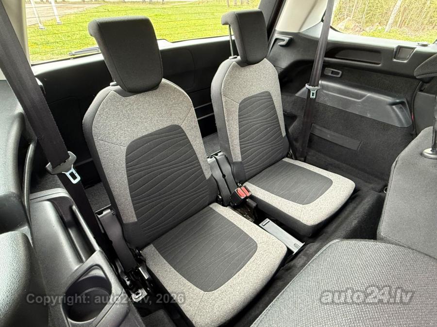 Pelēks Citroen c4-picasso 2016 Tallina, ar dzinēja tilpumu 1.60 L un nobraukumu 180 tūkst. km par 8900 €, foto 22 vietnē AUTOMOTO.COM.LV