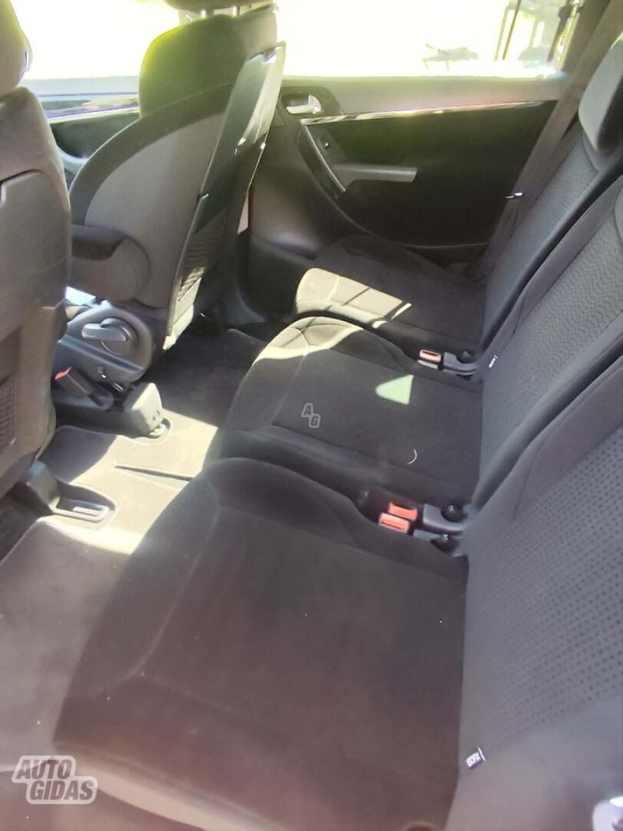 Citroen c4-picasso 2007 Telšiai, ar dzinēja tilpumu 2.00 L un nobraukumu 247 tūkst. km par 1250 €, foto 4 vietnē AUTOMOTO.COM.LV