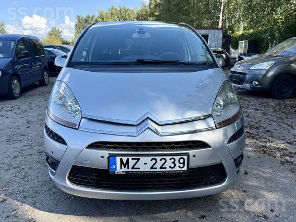 Citroen c4-picasso 2010 in Riga, with an engine capacity of 2.00 L and mileage of 0 thousand km for 2990 €, photo 3 on AUTOMOTO.COM.LV