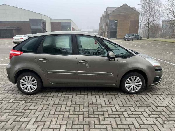 Citroen c4-picasso 2010 Viļņa, ar dzinēja tilpumu 1.60 L un nobraukumu 242 tūkst. km par 2900 €, foto 5 vietnē AUTOMOTO.COM.LV