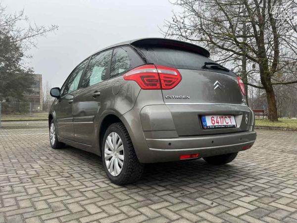 Citroen c4-picasso 2010 Viļņa, ar dzinēja tilpumu 1.60 L un nobraukumu 242 tūkst. km par 2900 €, foto 7 vietnē AUTOMOTO.COM.LV