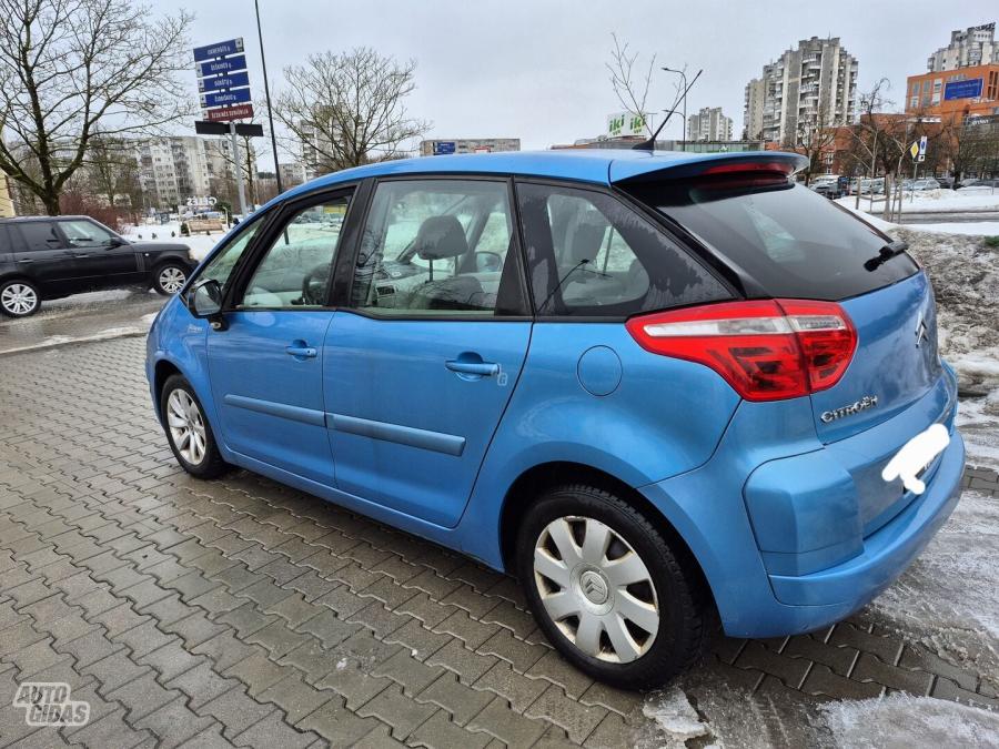 Citroen c4-picasso 2010 in Vilnius, with an engine capacity of 2.00 L and mileage of 210 thousand km for 1020 €, photo 6 on AUTOMOTO.COM.LV
