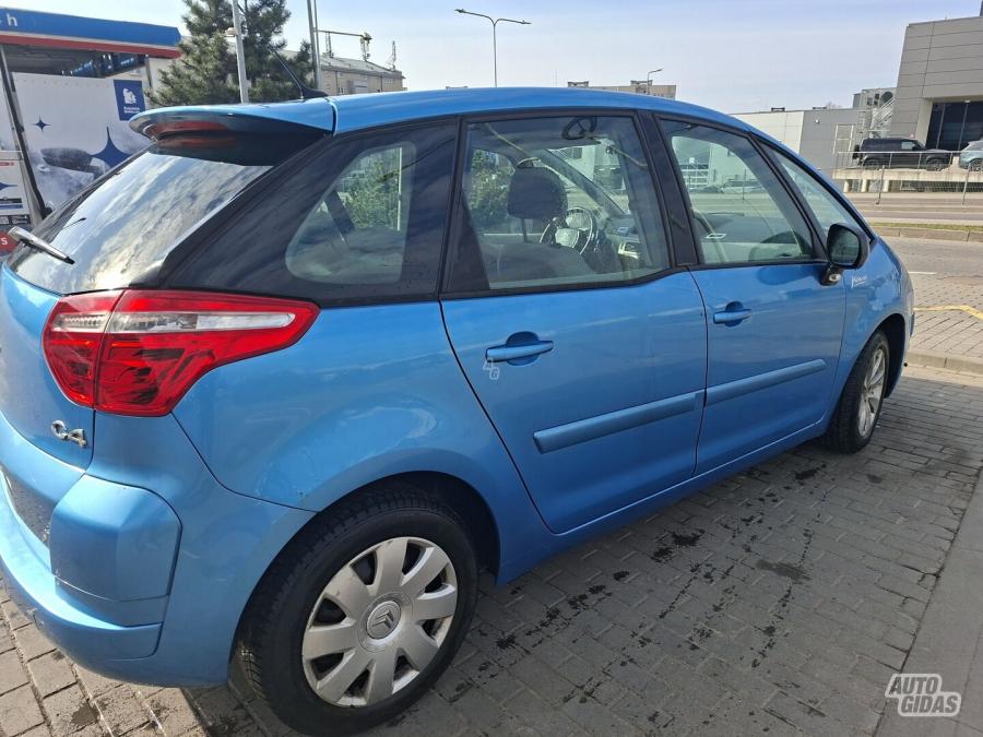 Citroen c4-picasso 2010 in Vilnius, with an engine capacity of 2.00 L and mileage of 209 thousand km for 999 €, photo 11 on AUTOMOTO.COM.LV