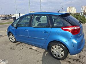 Citroen c4-picasso 2010 in Vilnius, with an engine capacity of 2.00 L and mileage of 209 thousand km for 999 €, photo 12 on AUTOMOTO.COM.LV