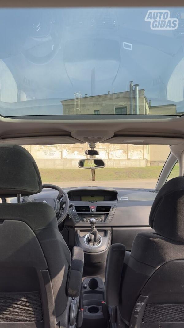 Citroen c4-picasso 2010 in Kaunas, with an engine capacity of 1.90 L and mileage of 40 thousand km for 1500 €, photo 8 on AUTOMOTO.COM.LV