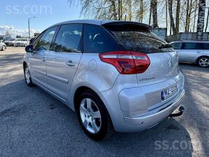 Citroen c4-picasso 2010 Rīga, ar dzinēja tilpumu 2.00 L un nobraukumu 0 tūkst. km par 2990 €, foto 5 vietnē AUTOMOTO.COM.LV