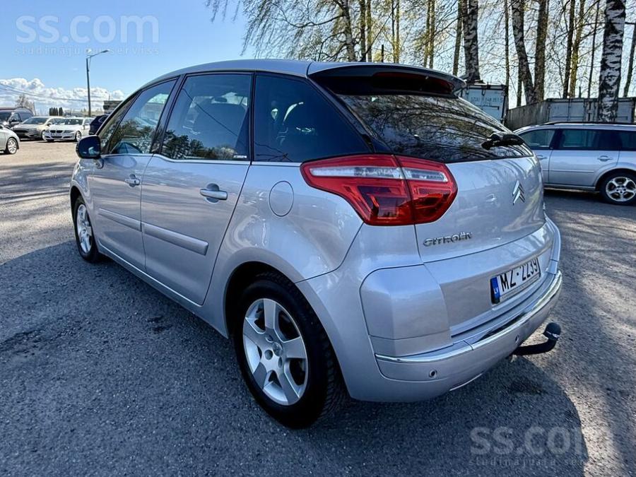 Citroen c4-picasso 2010 Rīga, ar dzinēja tilpumu 2.00 L un nobraukumu 0 tūkst. km par 2990 €, foto 5 vietnē AUTOMOTO.COM.LV