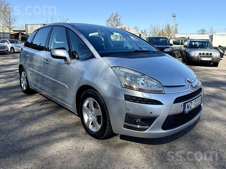 Citroen c4-picasso 2010 Rīga, ar dzinēja tilpumu 2.00 L un nobraukumu 0 tūkst. km par 2990 €, foto 8 vietnē AUTOMOTO.COM.LV