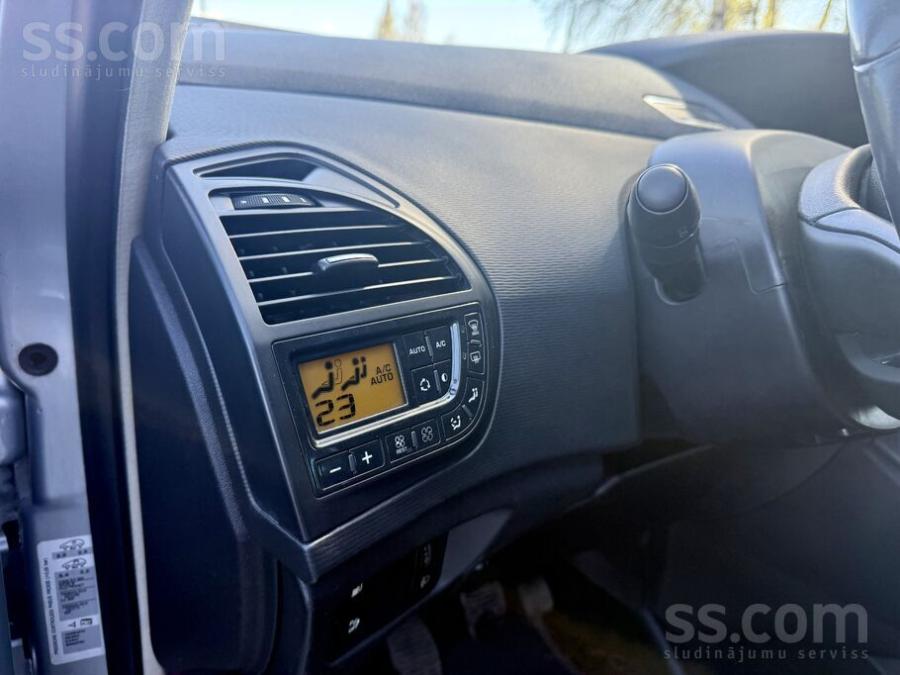 Citroen c4-picasso 2010 Rīga, ar dzinēja tilpumu 2.00 L un nobraukumu 0 tūkst. km par 2990 €, foto 16 vietnē AUTOMOTO.COM.LV