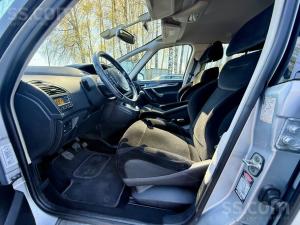 Citroen c4-picasso 2010 Rīga, ar dzinēja tilpumu 2.00 L un nobraukumu 0 tūkst. km par 2990 €, foto 18 vietnē AUTOMOTO.COM.LV
