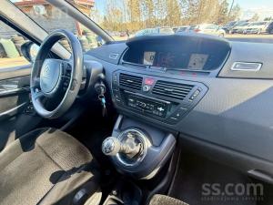 Citroen c4-picasso 2010 Rīga, ar dzinēja tilpumu 2.00 L un nobraukumu 0 tūkst. km par 2990 €, foto 21 vietnē AUTOMOTO.COM.LV