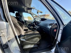 Citroen c4-picasso 2010 Rīga, ar dzinēja tilpumu 2.00 L un nobraukumu 0 tūkst. km par 2990 €, foto 22 vietnē AUTOMOTO.COM.LV