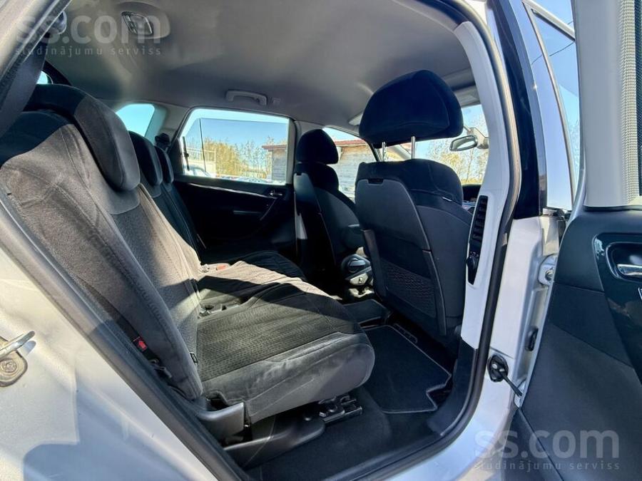 Citroen c4-picasso 2010 Rīga, ar dzinēja tilpumu 2.00 L un nobraukumu 0 tūkst. km par 2990 €, foto 23 vietnē AUTOMOTO.COM.LV
