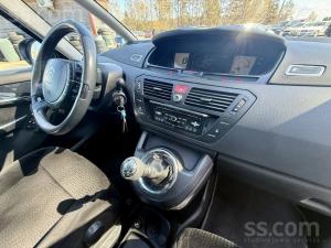 Citroen c4-picasso 2010 Rīga, ar dzinēja tilpumu 2.00 L un nobraukumu 0 tūkst. km par 2990 €, foto 24 vietnē AUTOMOTO.COM.LV