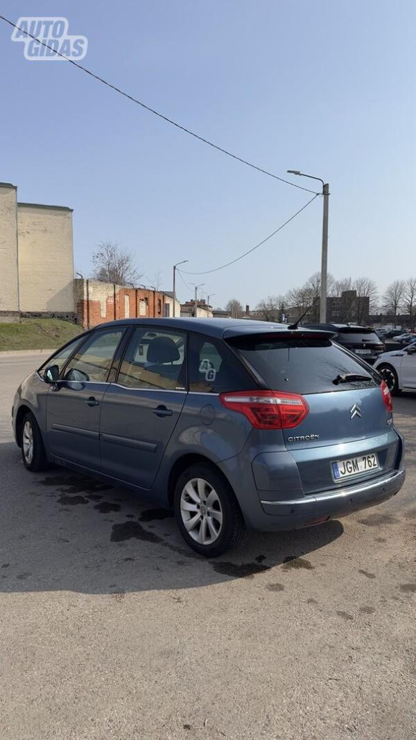 Citroen c4-picasso 2010 Kauņa, ar dzinēja tilpumu 2.00 L un nobraukumu 400 tūkst. km par 1350 €, foto 3 vietnē AUTOMOTO.COM.LV