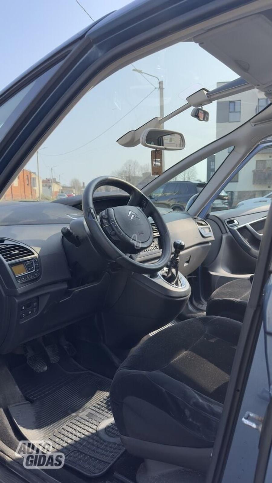 Citroen c4-picasso 2010 Kauņa, ar dzinēja tilpumu 2.00 L un nobraukumu 400 tūkst. km par 1350 €, foto 16 vietnē AUTOMOTO.COM.LV