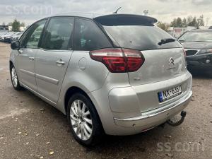 Citroen c4-picasso 2011 Rīga, ar dzinēja tilpumu 1.60 L un nobraukumu 0 tūkst. km par 2300 €, foto 4 vietnē AUTOMOTO.COM.LV