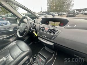 Citroen c4-picasso 2011 Rīga, ar dzinēja tilpumu 1.60 L un nobraukumu 0 tūkst. km par 2300 €, foto 14 vietnē AUTOMOTO.COM.LV