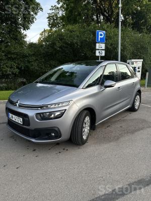 Citroen c4-picasso 2018 in Riga, with an engine capacity of 1.50 L and mileage of 87 thousand km for 7800 €, photo 3 on AUTOMOTO.COM.LV