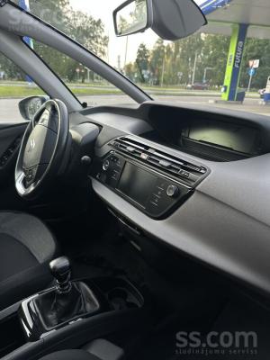 Citroen c4-picasso 2018 in Riga, with an engine capacity of 1.50 L and mileage of 87 thousand km for 7800 €, photo 10 on AUTOMOTO.COM.LV