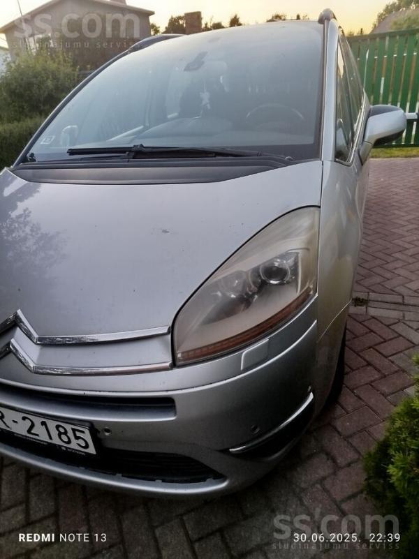 Citroen c4-picasso 2007 Liepāja, ar dzinēja tilpumu 1.60 L un nobraukumu 340 tūkst. km par 800 €, foto 1 vietnē AUTOMOTO.COM.LV